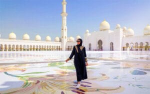 UAE Dress Code 2026 | What To Wear In Dubai & UAE